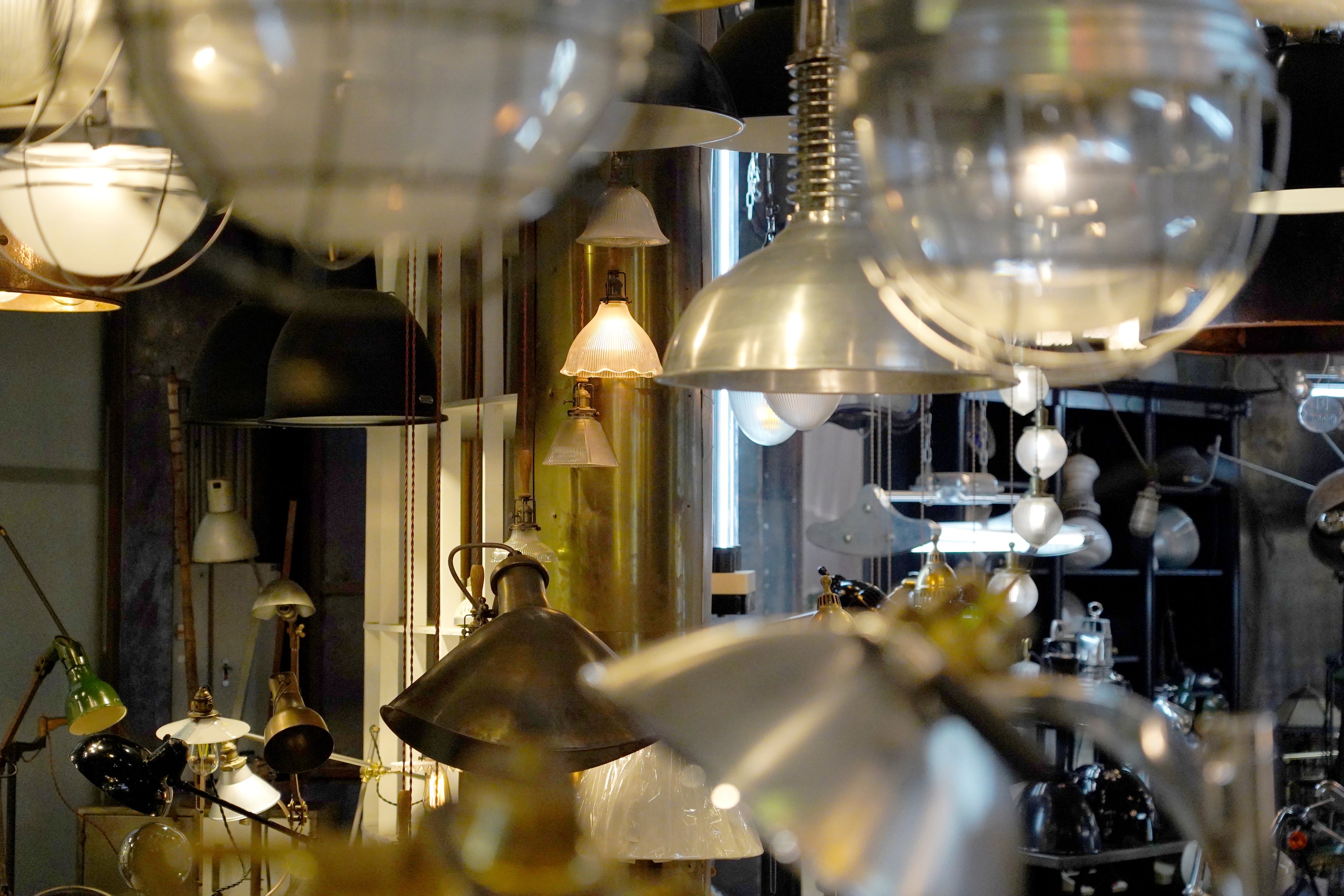 Vint-In-Haus | Vintage Industrial & Art-deco Lighting Fixtures